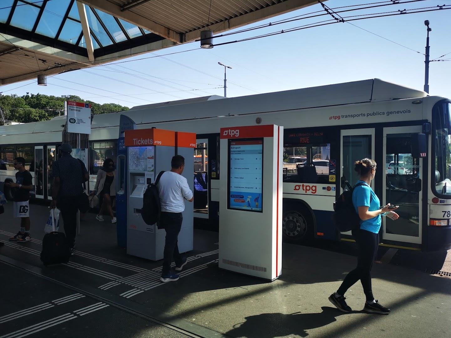 Horaires 272 Cars Région Haute-Savoie – Annecy à Aéroport de Genève via ...