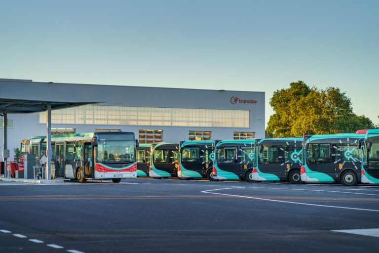 Transdev: Pionnier des Solutions de Mobilité Intelligente – Accueil – Ligne De Bus